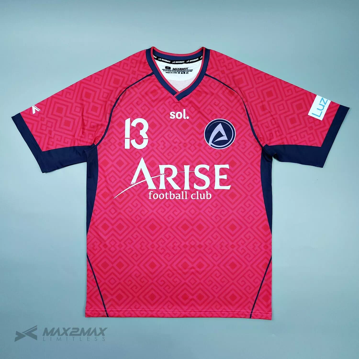 サッカーユニフォーム完成品事例集｜プロ仕様のオリジナル制作例 MAX2MAX