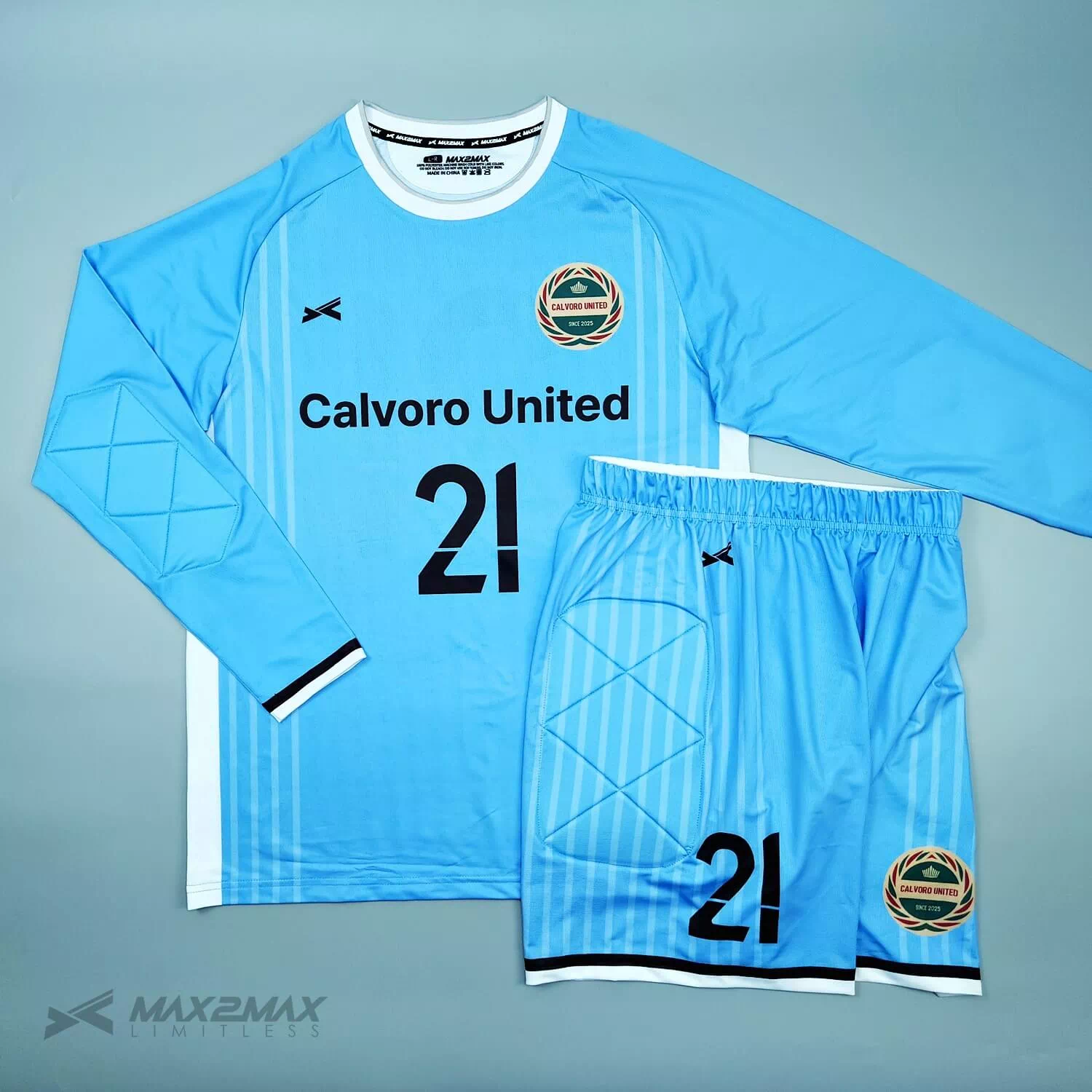 サッカーユニフォーム完成品事例集｜プロ仕様のオリジナル制作例 MAX2MAX