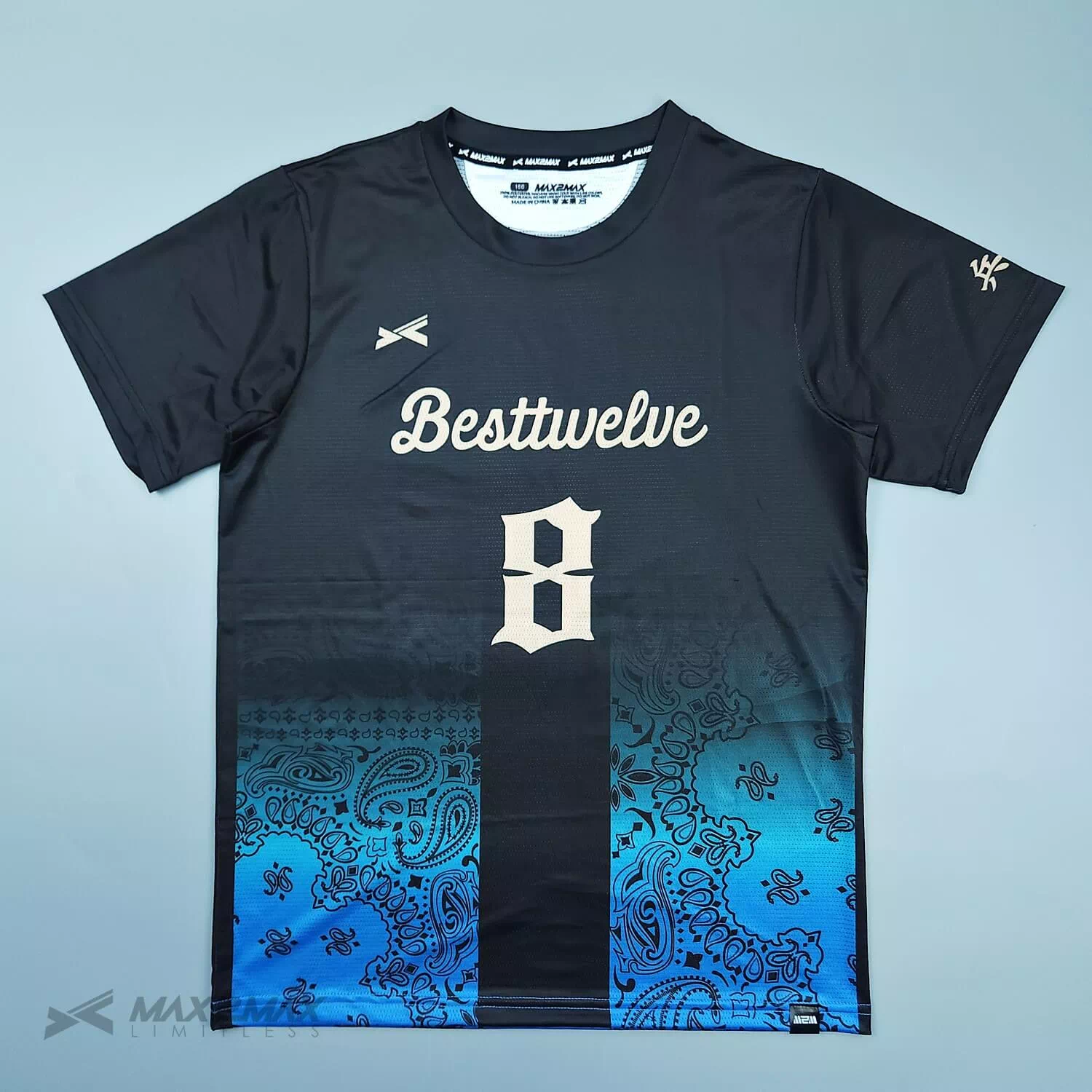 サッカーユニフォーム完成品事例集｜プロ仕様のオリジナル制作例 MAX2MAX